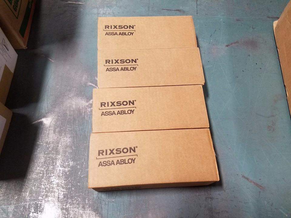 Rixson 195 626 3/4" Offset Jamb Attached Pivot Set - Bottom and Top ...