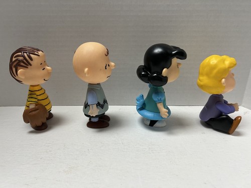 Memory Lane Peanuts Charlie Brown, Lucy, Schroeder, Linus Poseable ...