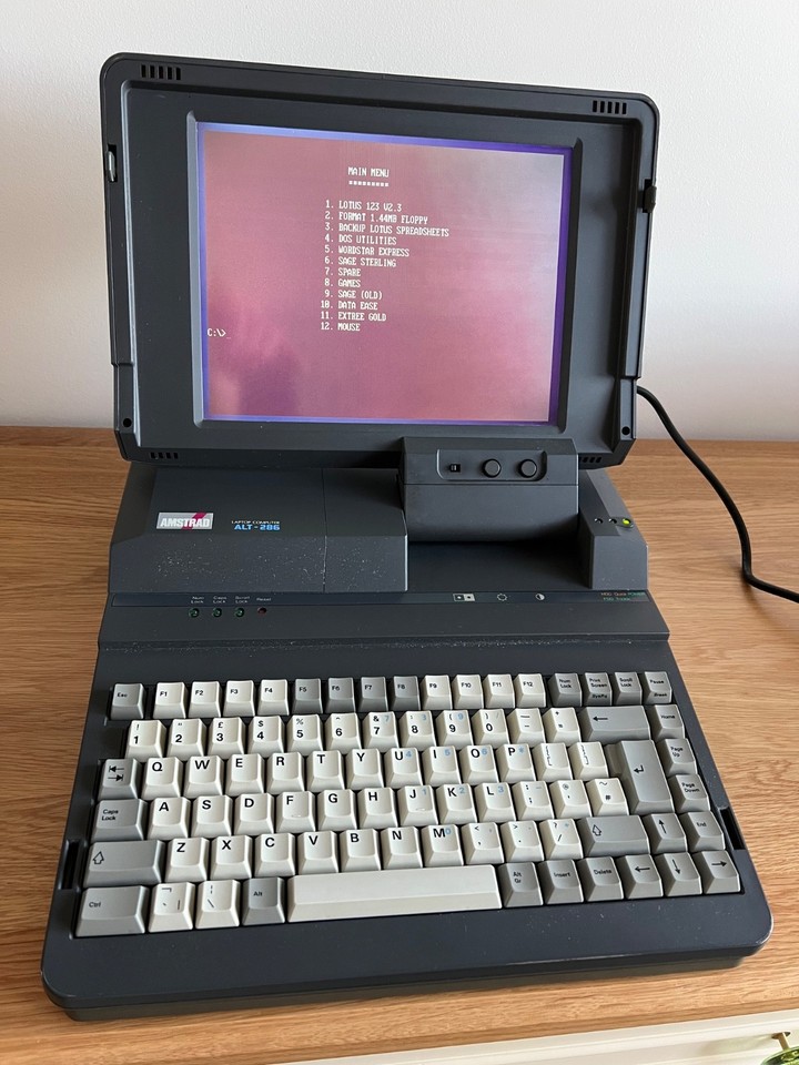 Amstrad ALT-286 Laptop Computer Vintage Retro Computing - Excellent ...