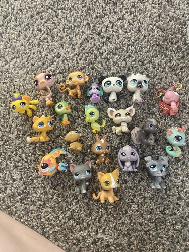 Littlest Pet Shop Lot Of 20 Figures LPS Authentic - Dogs- Cats -Animals ...