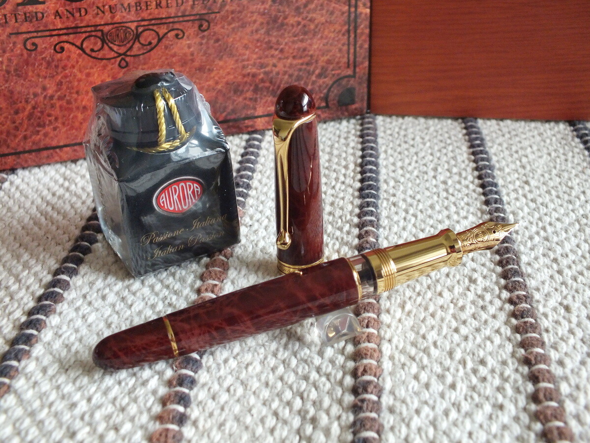 Aurora 88 Limited Edition 680 Cigaro Brown Lacquer 18K nib Fountain Pen ...
