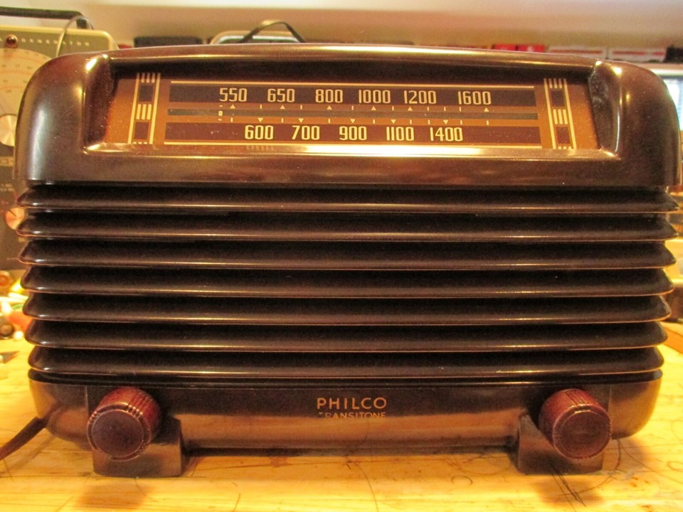 Antique vintage Brown Philco 46-250 tube radio 1946 NICE ORIGINAL ...