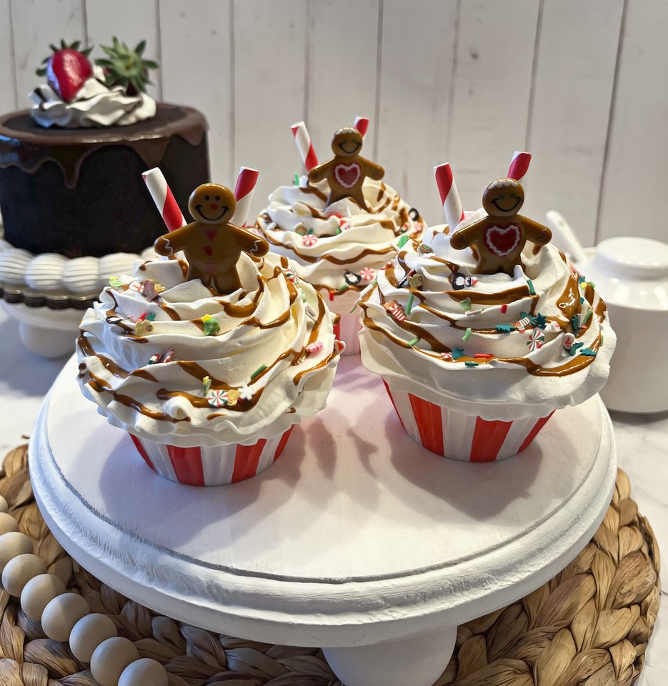 DEZICAKES Fake Cupcake Christmas Artificial Food Fake Gingerbread Man ...