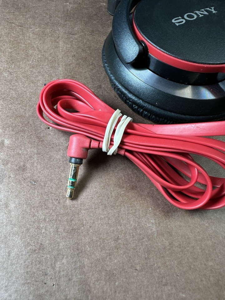 Sony MDR-V55 Stereo Wired Headphones (Black/Red) - Ships Fast! | eBay