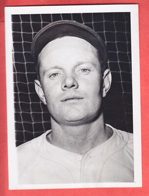 1943 BOSTON BRAVES GLOSSY 5 X 7 TYPE 1 PHOTO RED BARRETT | eBay