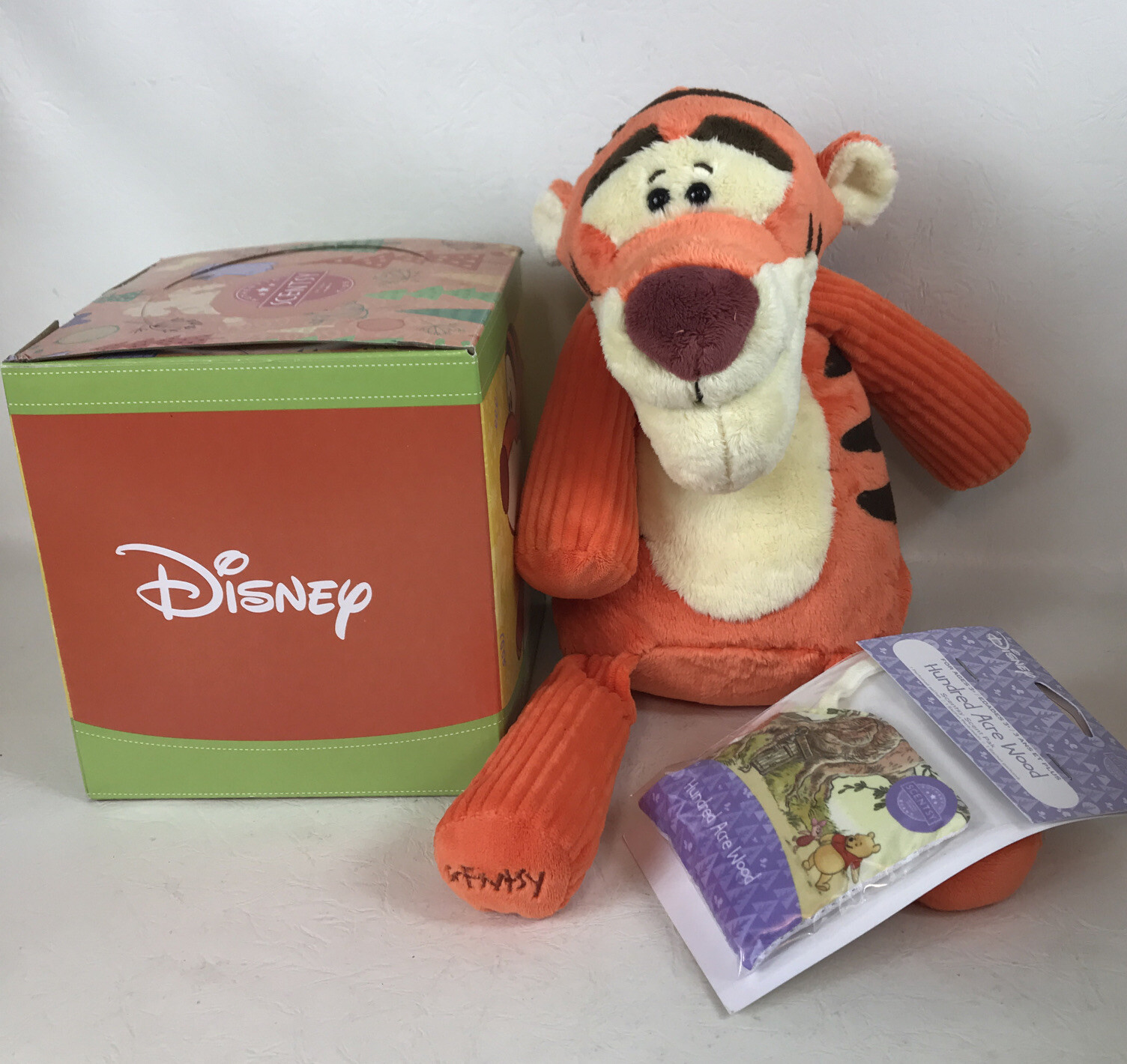 Scentsy Buddies DISNEY Winnie Pooh🐻🐱Tigger Hundred Acre Wood Scent 2 ...