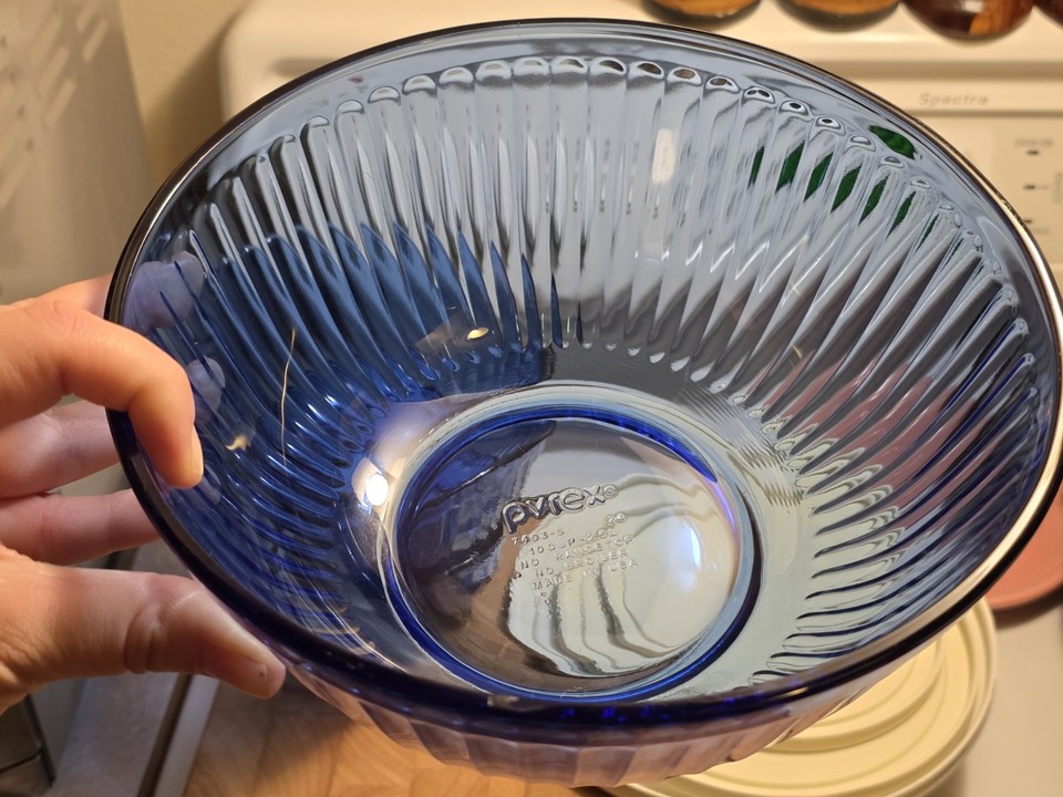 Vintage PYREX Cobalt Blue Mixing Bowls Nesting Set Of 3 RARE With Lids ...