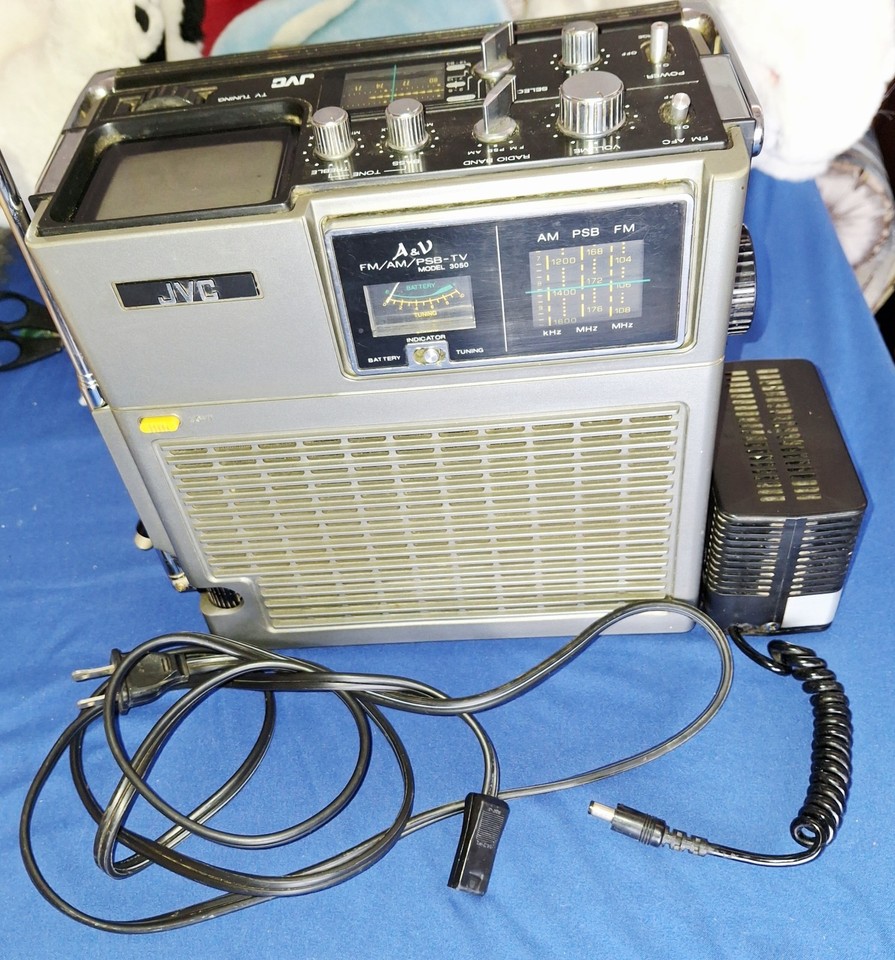 Vntg JVC A&V FM/AM/PCB-TV Model #3050 TV-3"+ JVC Power Adapter + Cord ...