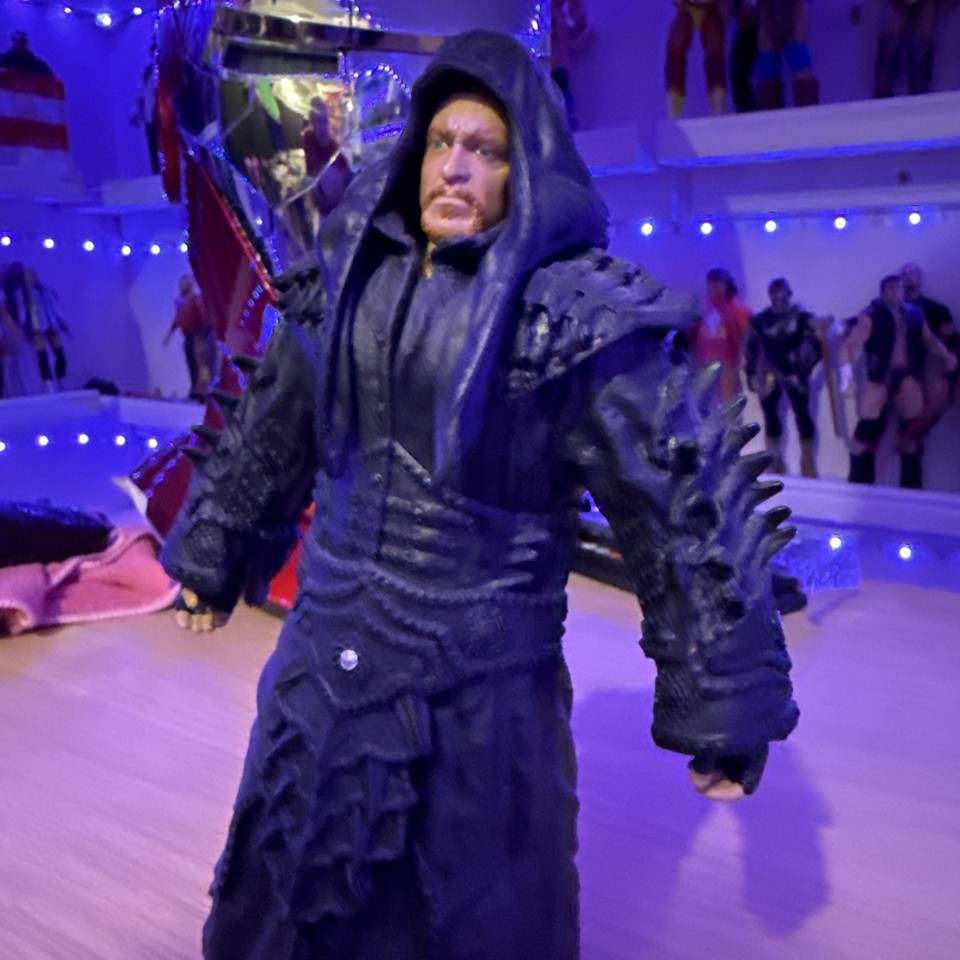 WWE Undertaker Wrestling Figure-Elite Series 27-Mattel With Entrance ...