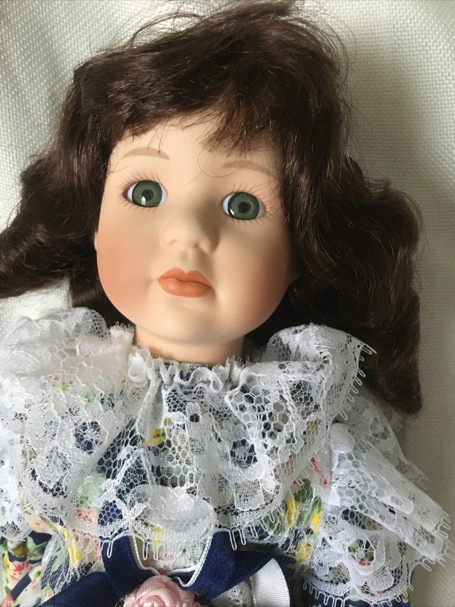 Elizabeth Fine's Instagram, Twitter & Facebook on IDCrawl