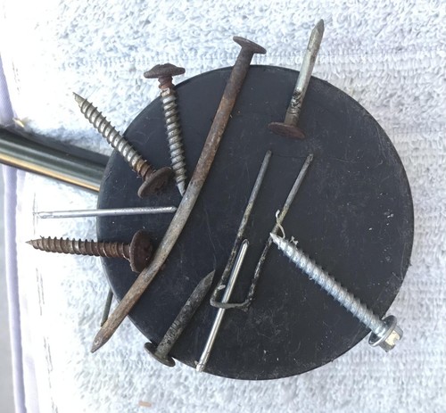 Heavy Duty Magnetic Pickup Tool Lightweight, Pickups objects up to 25 ...