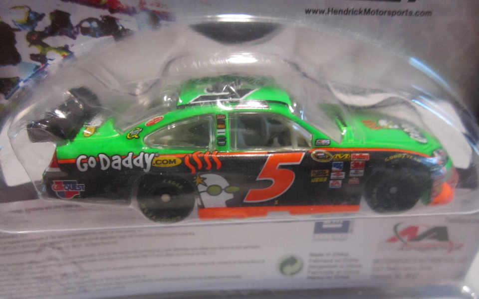 NASCAR 1:64 Winners Circle. 5th Mark Martin Go Daddy GM 2009 | eBay