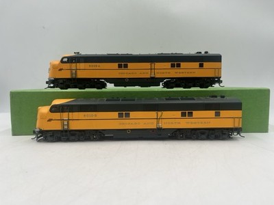 Ho Scale Engine LifeLike CNW E7A Proto 2000 AA Units both powered | eBay