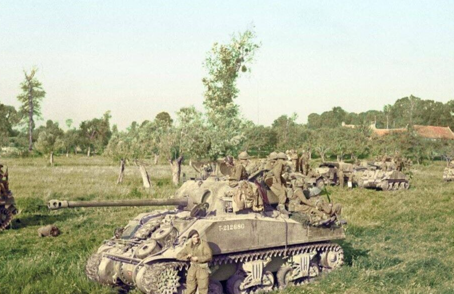 USA WW II Photo --- Sherman Firefly, 27th Armoured Brigade , 1944 | eBay