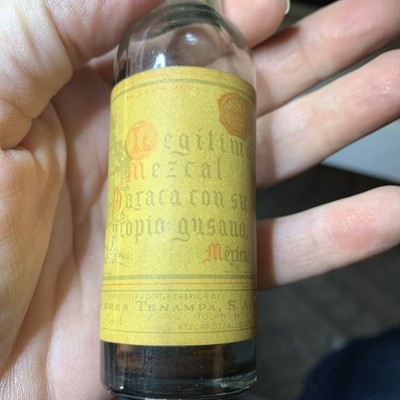 Vtg. 1/10 Mezcal Bottle- Legitimo Mezcal Oaxaca Con Su Propio Gusano ...