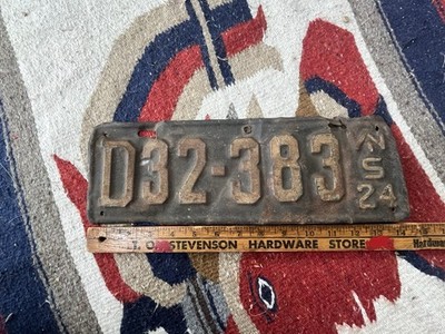 VTG 1924 Wisconsin License Plate Auto Tag D 32 - 383 Wis 24 Ford Pickup ...