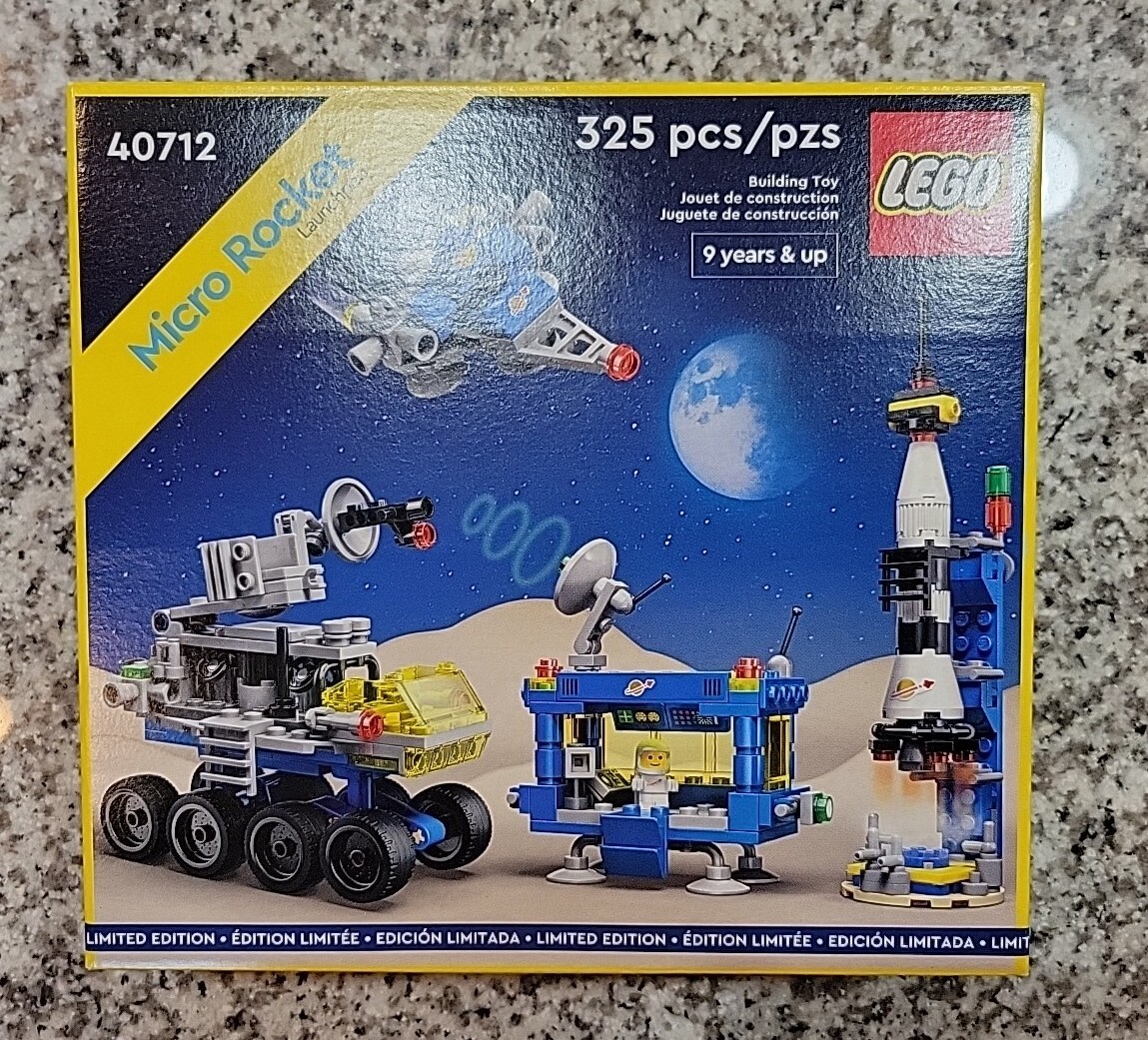 LEGO Classic Space Micro Rocket Launchpad 40712 Blue White Spacebaby ...