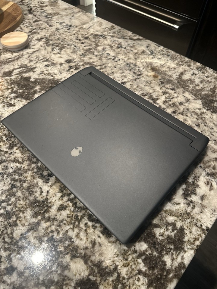 Alienware m15 R7 3060 Ryzen 7 6800H 32gb RAM NO ISSUES (with box and ...