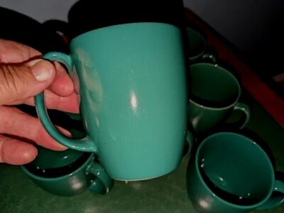 LOT 8 Stoneware Hunter Green 12 ounce Mugs Coffee Cups Corelle | eBay