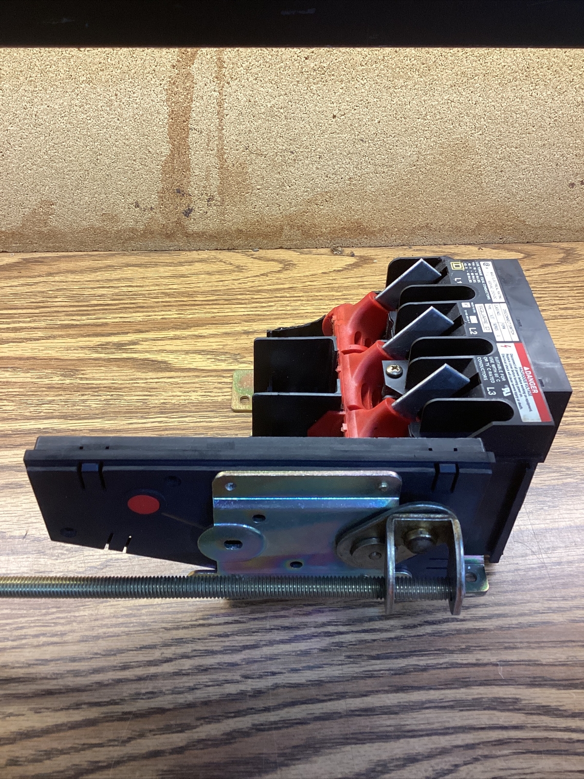 SQUARE D 9422TCN30 Ser A Flange Mount Disconnect Switch 30A (CHIPPED ...