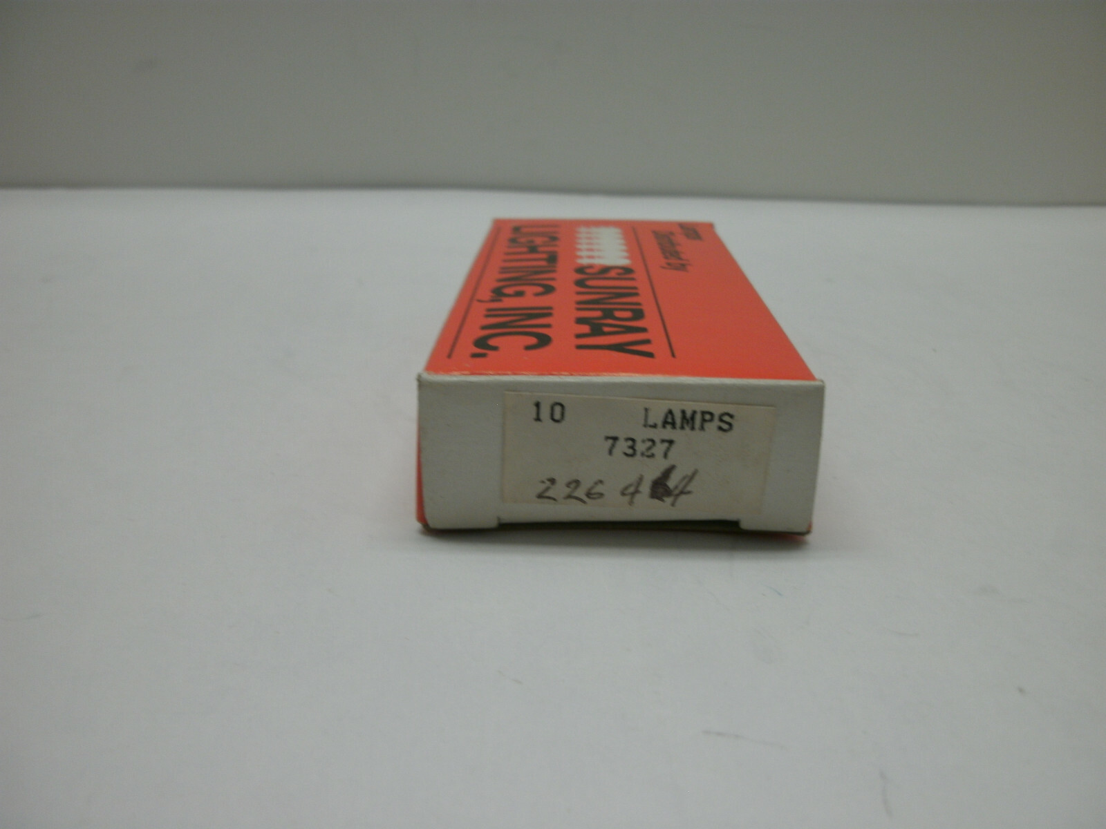 SUNRAY 7327 MINIATURE LAMP BULBS G3.17 BI-PIN 28V 0.04A1.12W C-2F (LOT ...