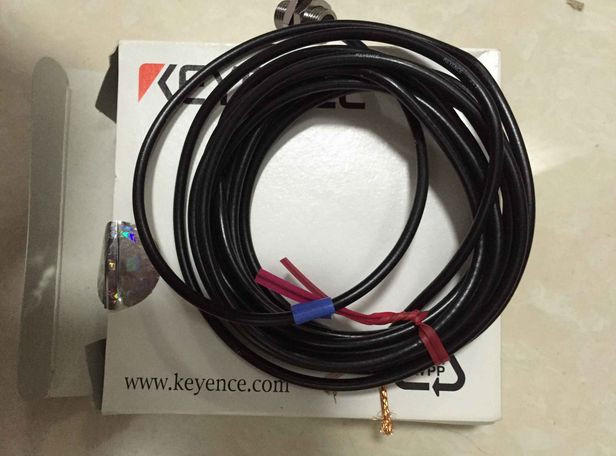 EH-110 EH 110 New Keyence Proximity Sensor New in box free shipping | eBay