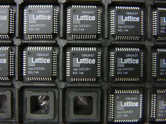 LATTICE ISPLSI2032V-80LT44 EE PLD, 15ns, 32-Cell, CMOS, PQFP44 *NEW ...