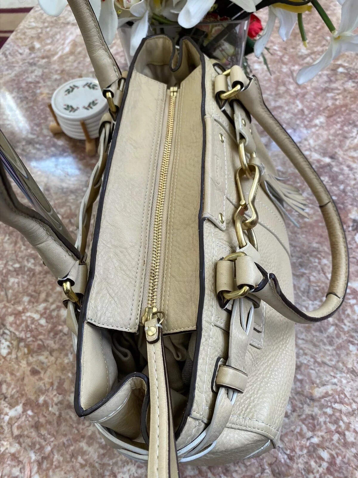 Coach 10529 Hamptons Cream Leather Belted Breaded Carryall Handbag EUC ...