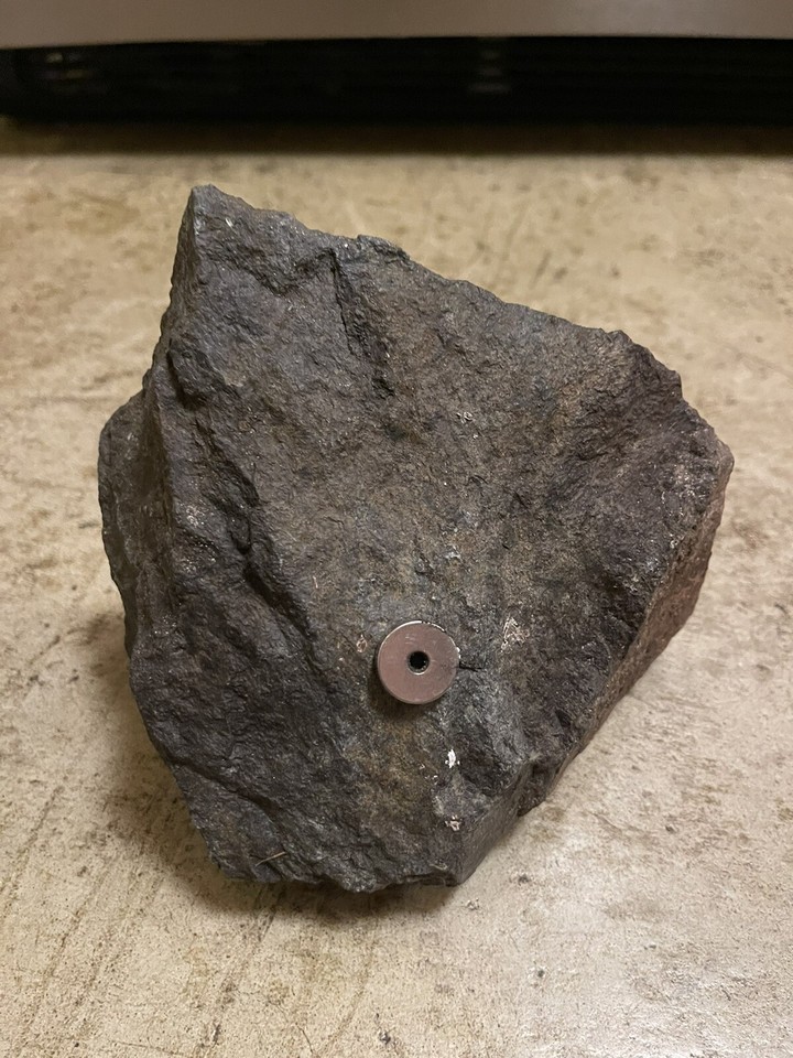 RARE MAGNETIC MULTI MINERALS ANCIENT VOLCANO ROCK! ROUGH CUMBERLANDITE ...