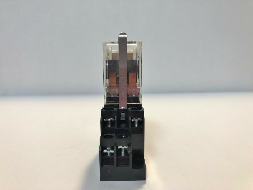 Omron My2N-02 Relay w/ base 2-M4X10 #10351 | eBay