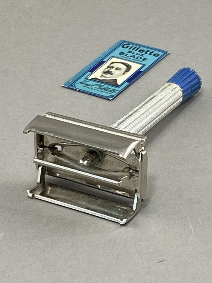 Vintage 1957 Gillette Blue Tip Super Speed DE Safety Razor Date Code C4 ...