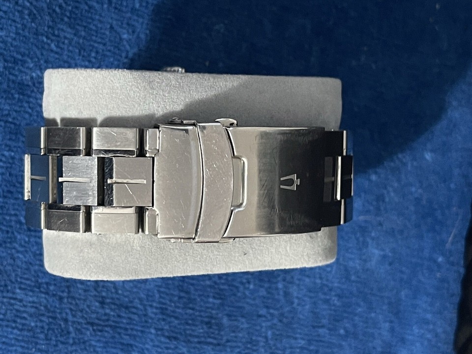 Bulova Precisionist Men's Silver Diver Watch - 96B131 46 MM | eBay