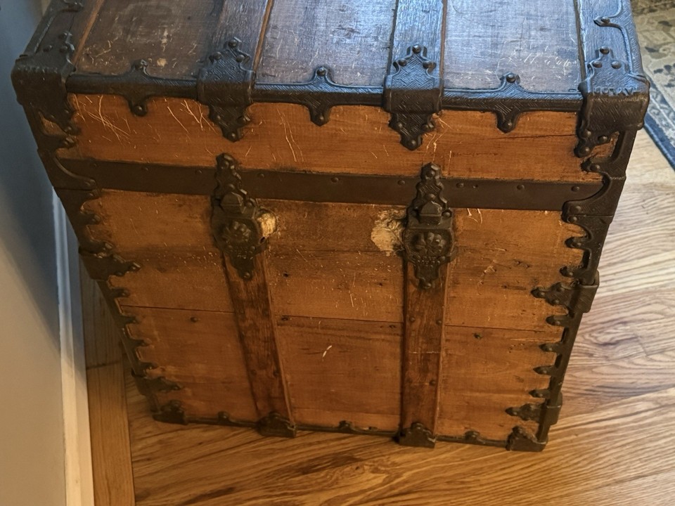 Antique Circa 1907 CA Taylor Trunk Works Chicago NY Flat top Steamer ...