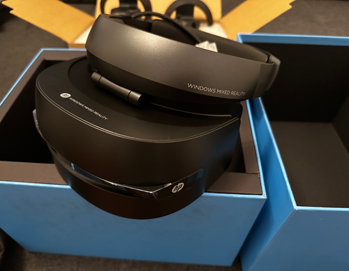 HP Windows Mixed Reality Headset with Controllers and Cable VR1000-010 ...