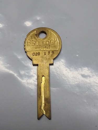 Bell Lock Key Antique Slot Machine Jukebox Penny Arcade # D2B177 D2B ...