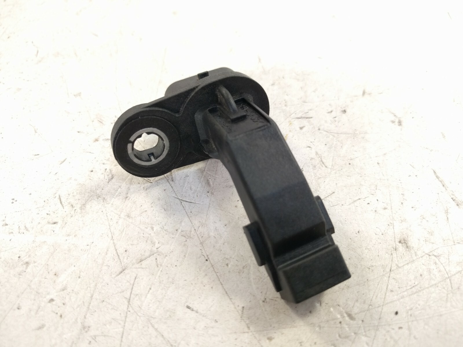 2012-2017 Mercedes Benz OEM W176 Crankshaft Position Sensor A2709050600 ...