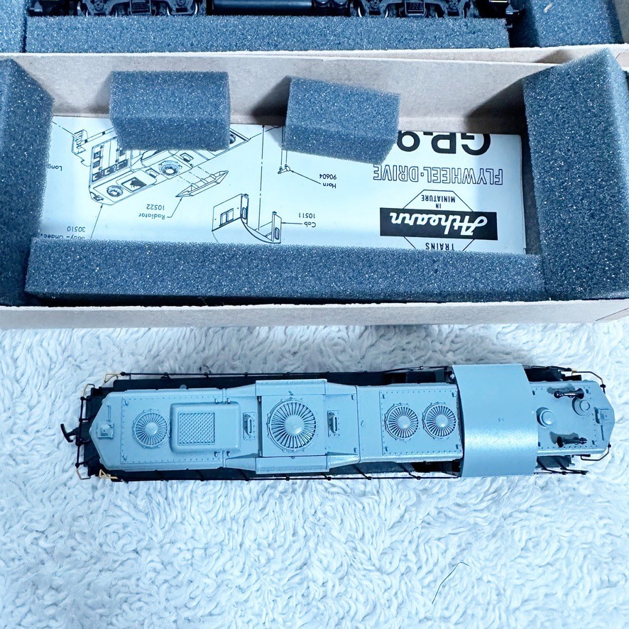 Athearn HO Scale Lot of 2 GP-9 Locomotives #1501 #1502 Train Engines ...
