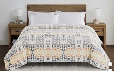 Pendleton Ultra Soft Plush Blanket- Arrow Point - Color Ivory Queen ...