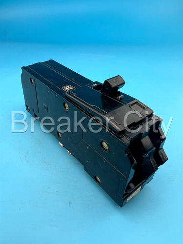 Q12100 Square D 100 Amp 2 Pole Circuit Breaker Type Q1 240VAC 2P Plug ...