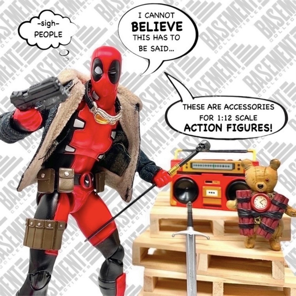 Mezco One:12 Red Pyramid Thing - Weathered Combat Boots Silent Hill 1: ...