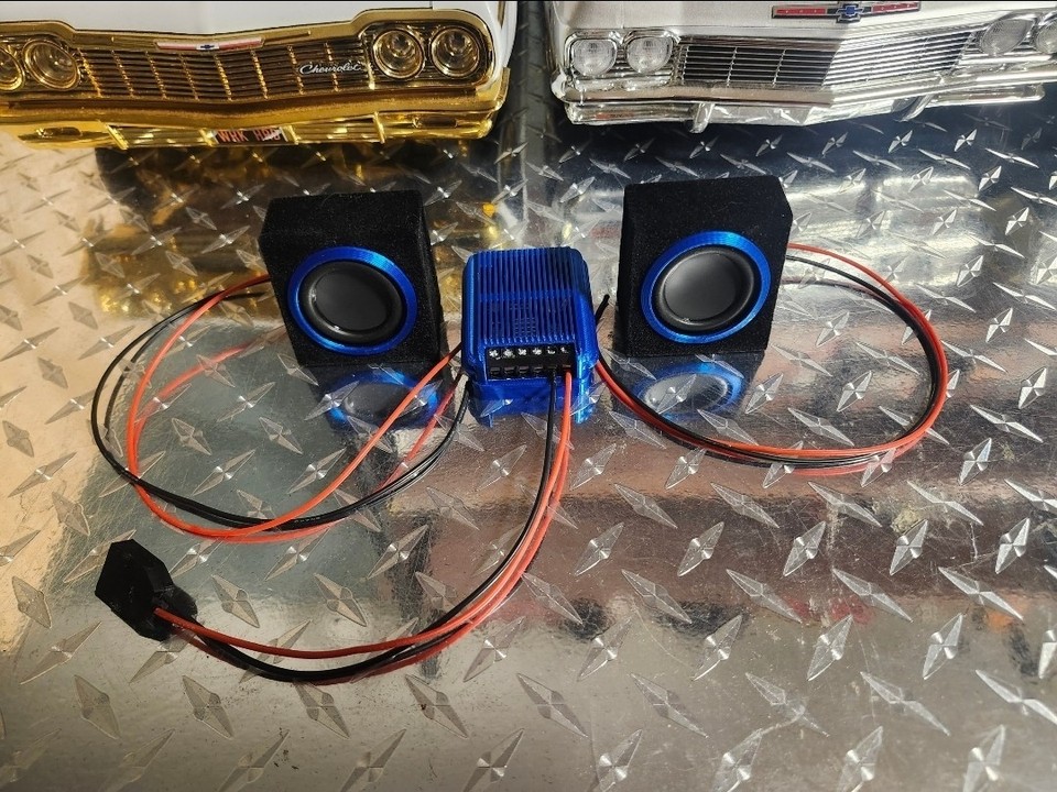 Sac City Beats RC Scale Bluetooth Mini Dual Speaker Subwoofer For RC ...