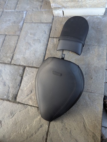 BMW R18 like new ORIGINAL DRIVER BENCH SEAT BLACK 9457328 And Rear Seat ...