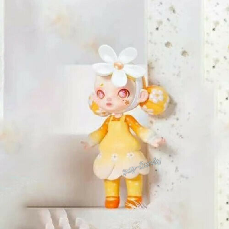 LAURA ART x TOYCITY Floral Fashion Series Daisy Mini Figure Designer ...