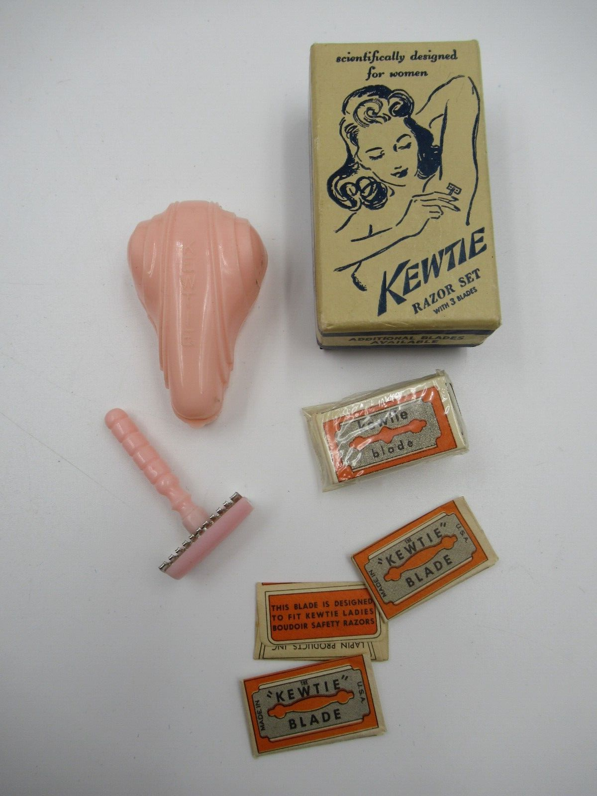 Vintage 1940s KEWTIE Miniature Ladies Boudoir Razor in Pink Case ...