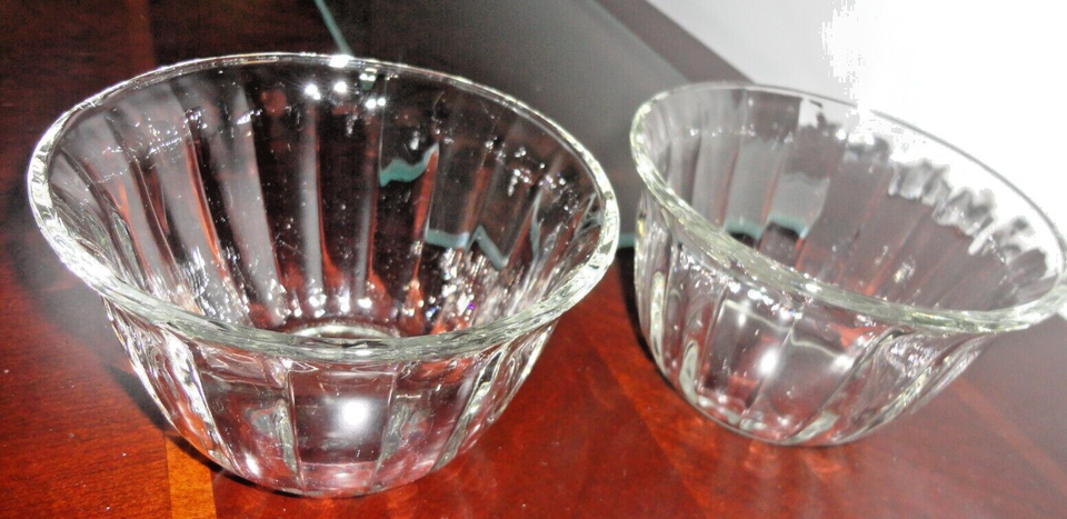 SET OF 2 HEAVY GLASS PANELED SIDES GENTLY FLARED RIM DESERT SALAD BOWLS ...