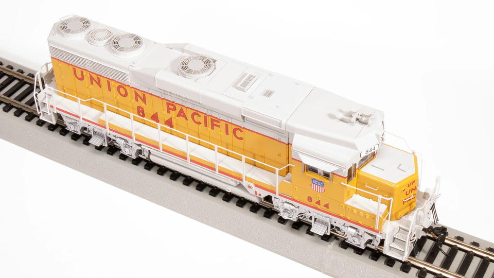 Broadway Limited 7580 | EMD GP30 Sound & DCC | Union Pacific #844 | HO ...