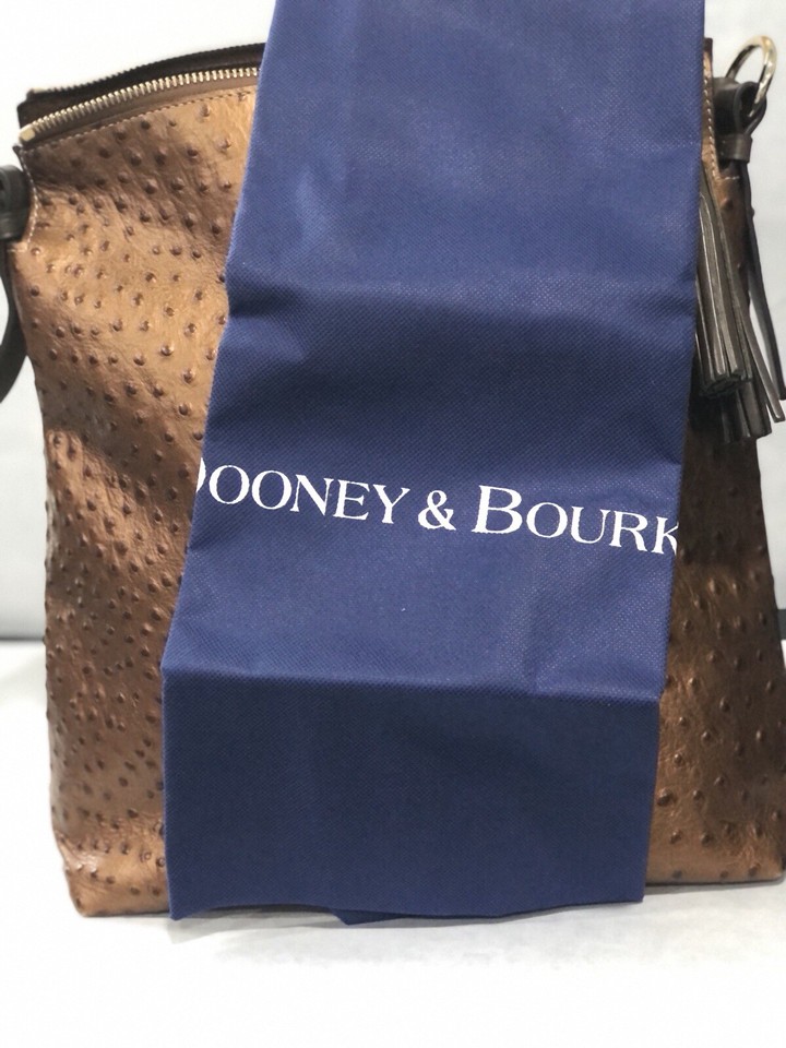 Dooney and Bourke handbag. Barely Used. GREAT CONDITION. Beautiful ...