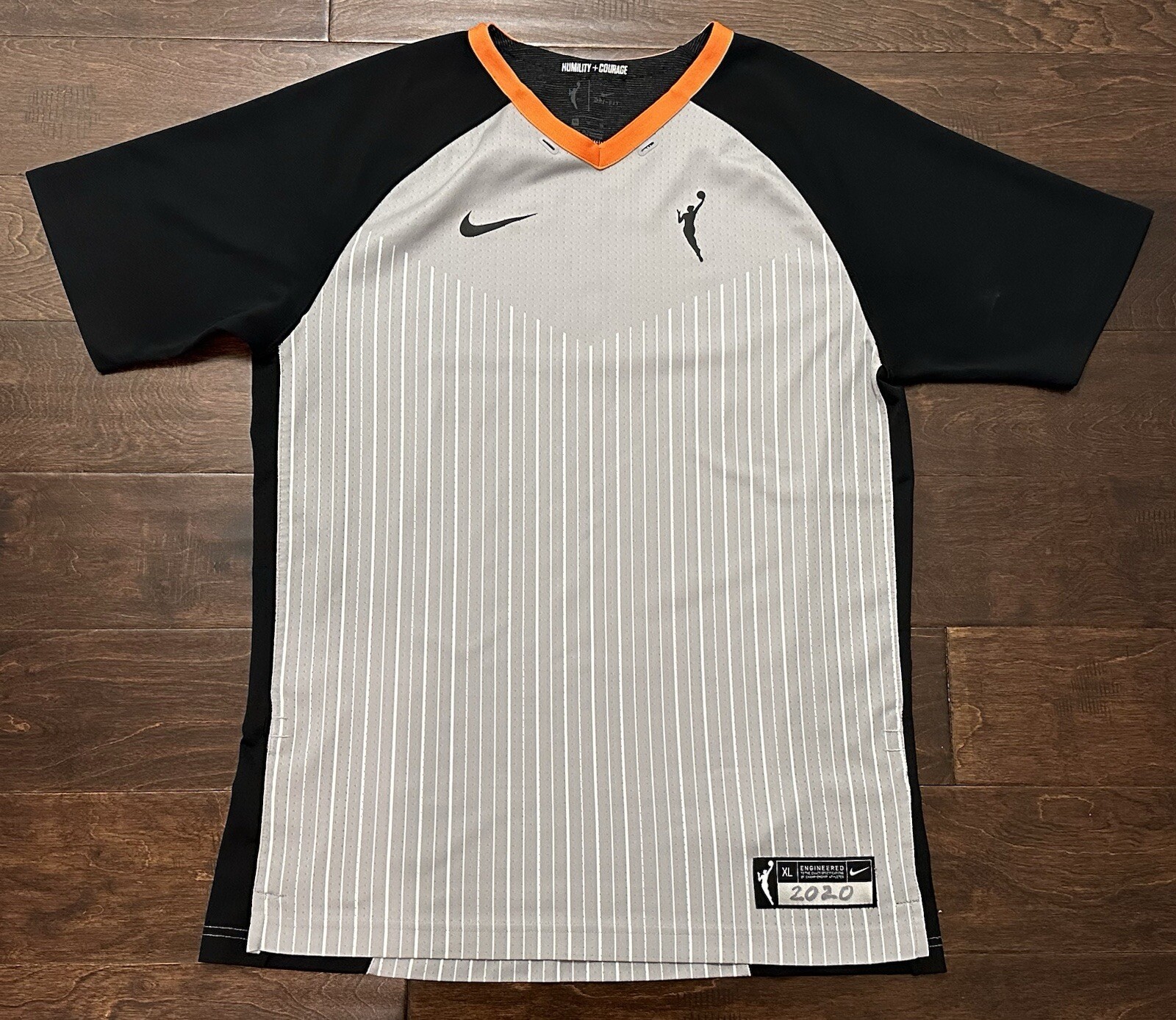 Men’s Nike Dri-Fit WNBA “Game Worn” 2020 Referee Bask… - Gem