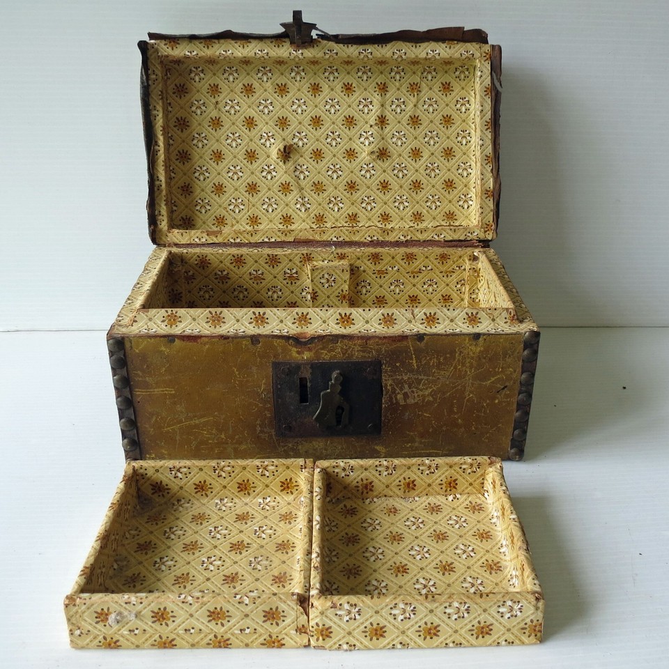 Antique MUSTARD LEATHER LOCKING DOCUMENT BOX/TRUNK with Removable Trays ...