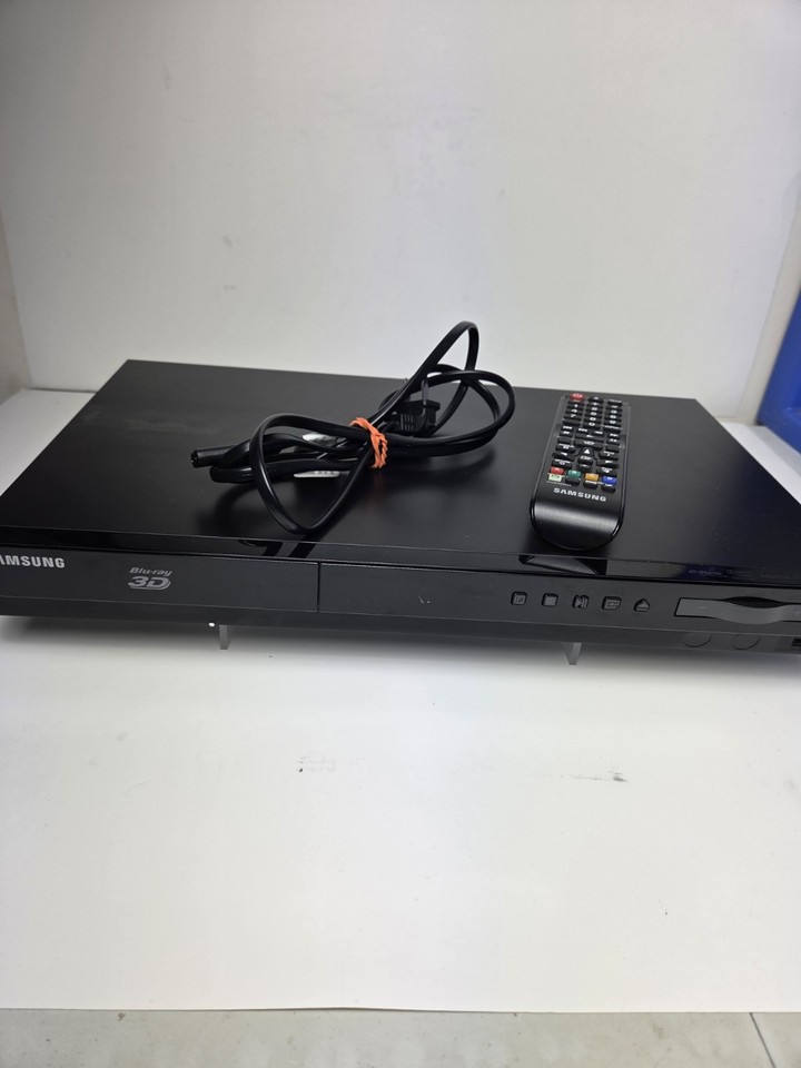 Samsung HT-F4500 3D Home Theater System w/ Blu-Ray Player & Remote | eBay